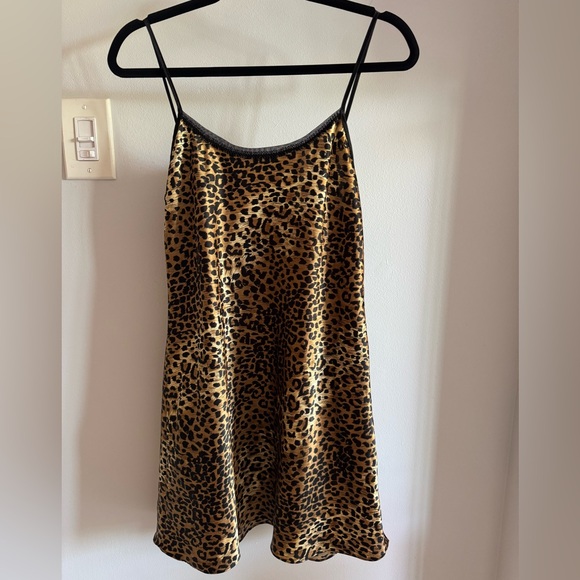 Secret Treasures | Intimates & Sleepwear | Vintage 9s Y2k Secret ...